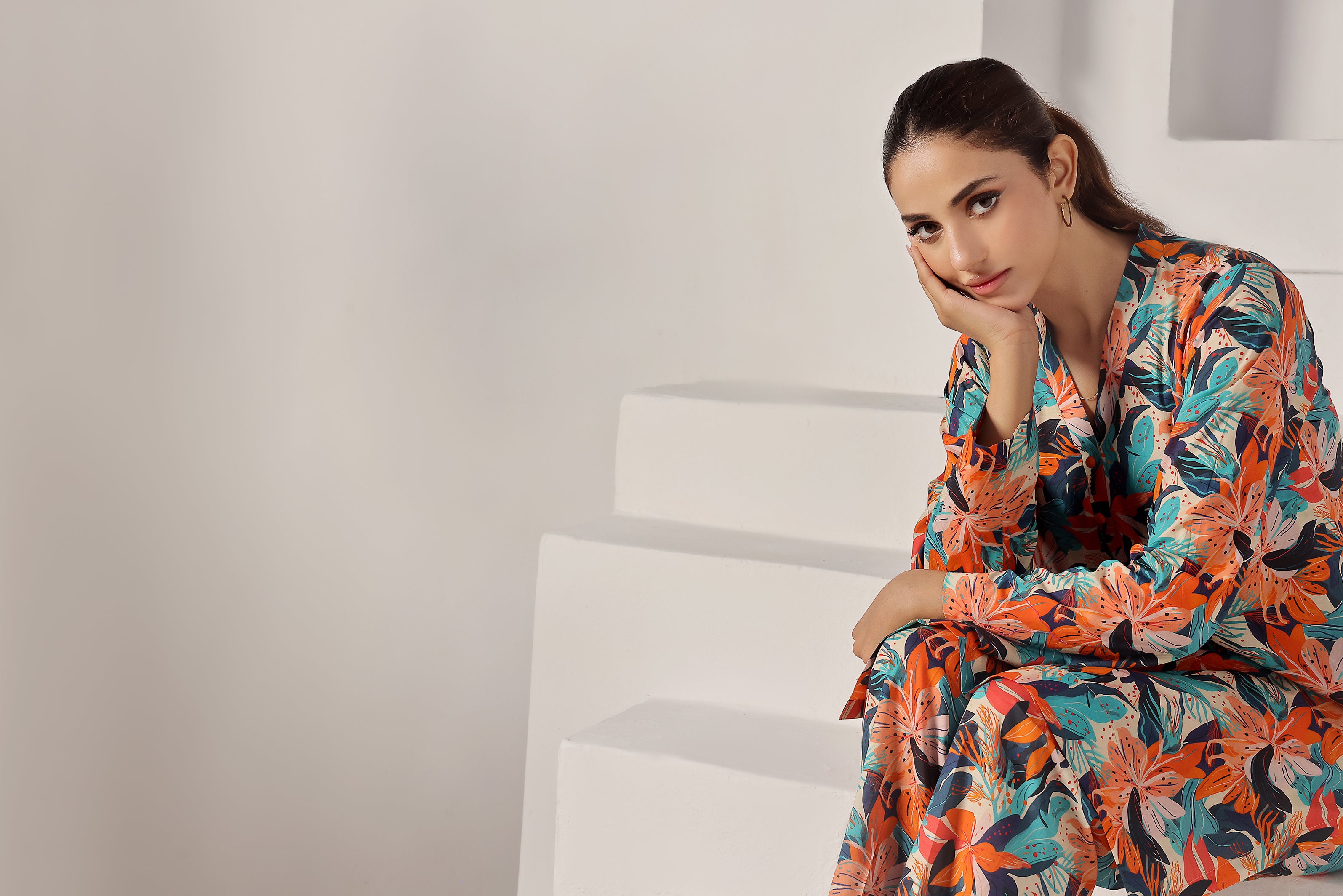 VALENCIA – Mosaic Pakistan | Official Online Store