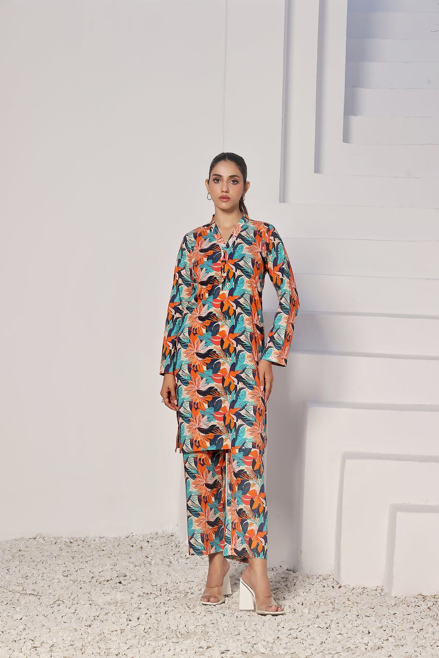 VALENCIA – Mosaic Pakistan | Official Online Store